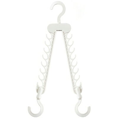 トレードワン 省スペース折りたたみハンガーホルダー　30840 収納スペースを立体的に活用！ ＊狭いクローゼットでもフックをたおすことでスペースを有効活用！ ＊フック部が回転するのでお気に入りの衣類をすぐに見つけ出せます！ ＊左右で合計16...