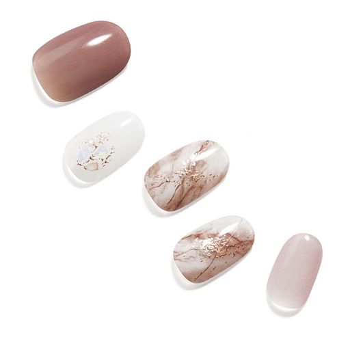 Dashing Diva GLOSS(ダッシングディバ グロス グロウ)硬化不要ネイルシールGLOSSがGLOWになってリニューアルしました。 ライト硬化不要で簡単、貼ってカットするだけ! ジェル成分100%で、ゴージャスな輝き、ツヤ長持ち...