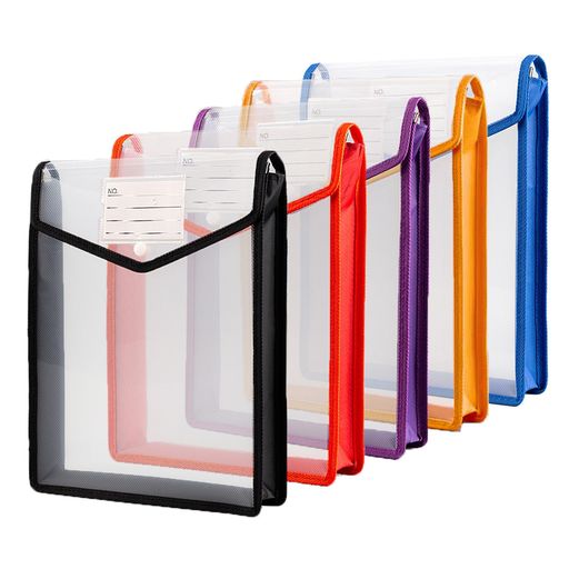【製品内容】:ファイル袋セット:5枚。5色:赤、青、ブラック、オレンジ、紫色。クリアの素材で作られて高い透明度があるので、中身の収納物を一目瞭然に分かります。 【プレミアム品質】:当社のファイル袋は非常に厚いポリプロピレン製で、厚手で頑丈な...