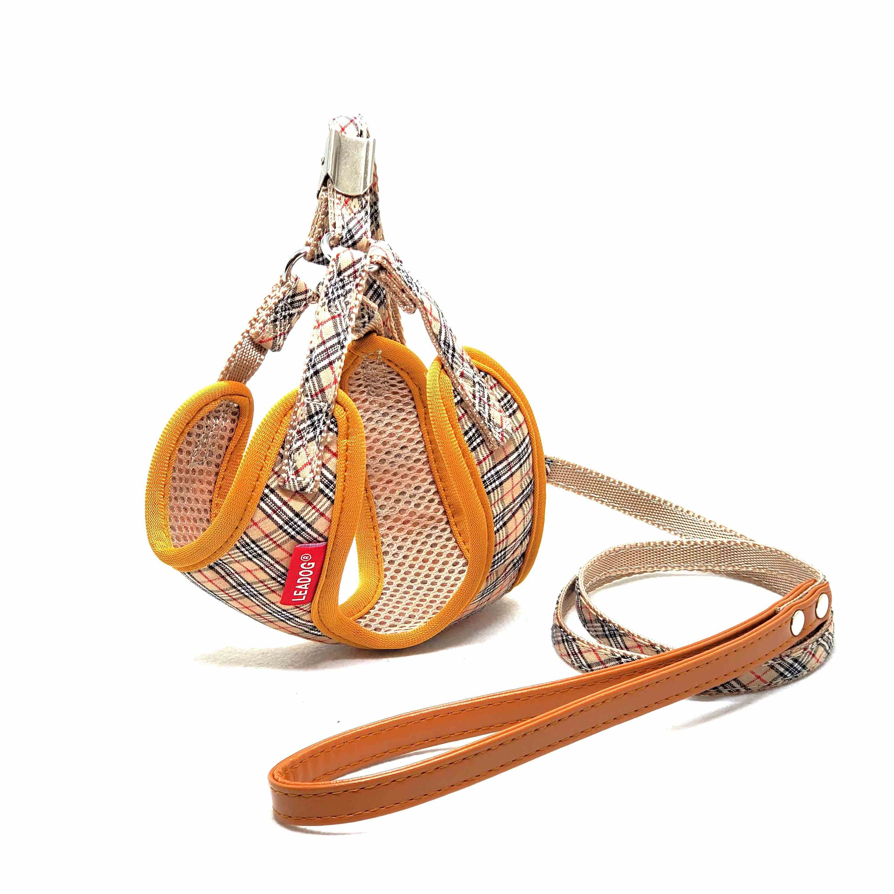 商品説明■　商品特徴お洒落でかわいい、装着が簡単な、チェック柄のわんちゃん用、ソフトハーネス付きリードです。 4580298526360■　原材料ナイロン■　メーカーリードッグ■　広告文責 ライフジェネレーション株式会社 TEL:06-68...