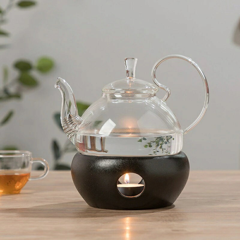 ◆【大活躍】ろうそくを点けると、お茶、食べ物、コーヒーを長時間暖かく保ちます。上部の容器を均一に加熱できるため、ティーポットが焼けて黒くなるのを防ぐことができます。ベースの中央にキャンドル用の溝があり、非常に安全です。注意：離れるときは火を...