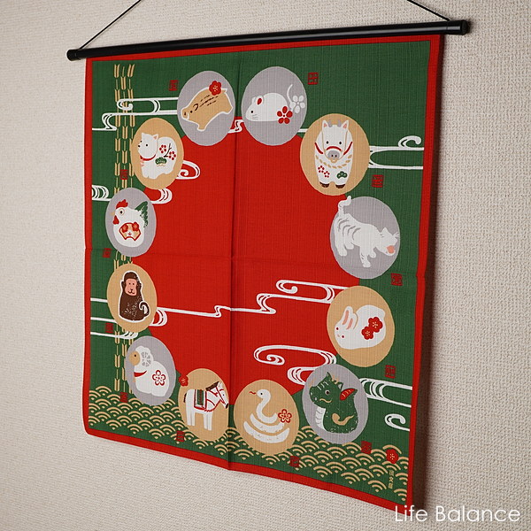 SPECIFICATION Size 50x50cm Material 綿100% Made in Japan COMMENT 独特の生地感と光沢のある上質の綿シャンタン採用の、濱文様のラインナップの中でも最近人気の高い小布（こぬの）。50...