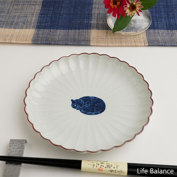 SPECIFICATION Size φ16xH2.3cm Material 陶器 Made in Japan Package この商品は化粧箱入りではございません。 COMMENT 長崎・波佐見町の伝統を受け継ぐ高山陶器。遊び心あふれるね...