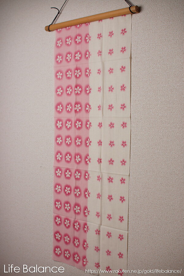 SPECIFICATION Size 33x90cm Material 綿100% Made in Japan Package この商品はボックス入りではありません。 COMMENT 桜の小紋柄を左右で色を分け、注染独自の染め方で染め上げま...