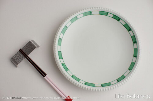 SPECIFICATION Size φ15.5xH2.5cm Material 磁器 Made in Japan Package この商品は箱入りではありません。 COMMENT 肥前吉田焼（佐賀県嬉野市）から吉浦窯のご紹介です。 Mサイ...