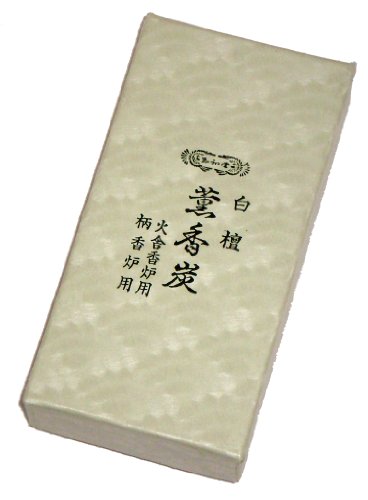 からし色/棒型/866・パッケージ個数:1・(b)原産国 :(/b) 日本・(b)原材料 :(/b) 椨粉、香料、炭・(b)内容量 :(/b) 30本薫香炭は、柄香炉、火舎香炉をお使いの時に抹香の代わりに香炉灰の上に置いて使用するものです。...