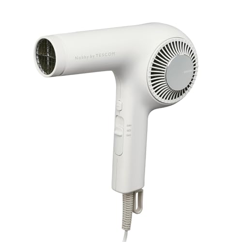 ホワイトアッシュ/-/NIB400A-W/E・Color:ホワイトアッシュ・毎日をサロン帰りの髪へ。本格志向のシンプル軽量モデル。・ミニマムな機能でヘアドライを快適にします。温風と冷風をワンタッチで切り替えるクールショットスイッチは、グリッ...