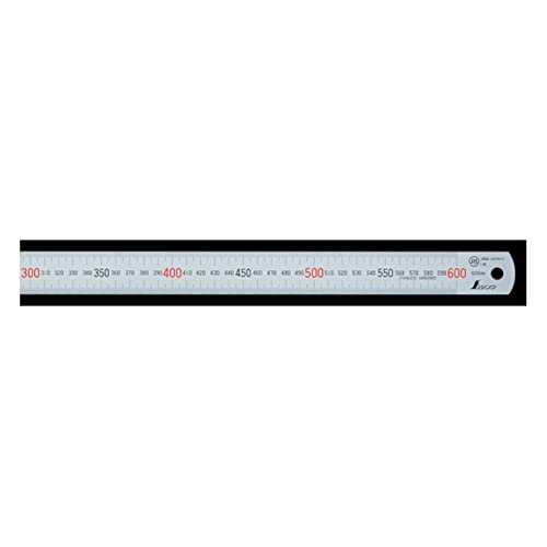 シルバー/長さ0.6 m/13021・Size:長さ0.6 mPatternName:単品・パッケージ個数:1・長さ測定、線引き、ケガキ作業に。・工業製品の測定、検査に。・ステンレス生地の表面に艶消し加工を施しており、光の反射を抑え目盛が見...