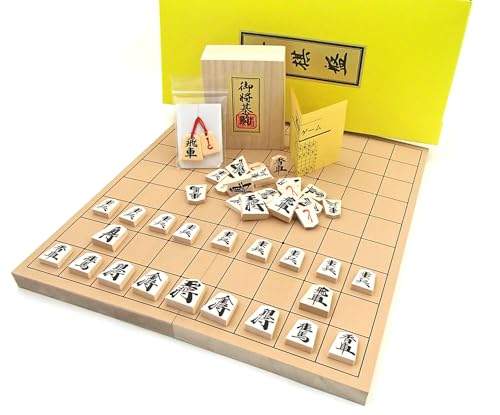 ブラック、レッド、ウッド/-/3307il・将棋盤の厚さも約20mmの新桂7号折将棋盤と囲碁ラボで人気の優良押し駒の木製将棋盤セットです。・将棋盤：新桂7号折れ将棋盤はアガチス材、サイズは約32cm×35cmと普通サイズの大きさです。・駒：...
