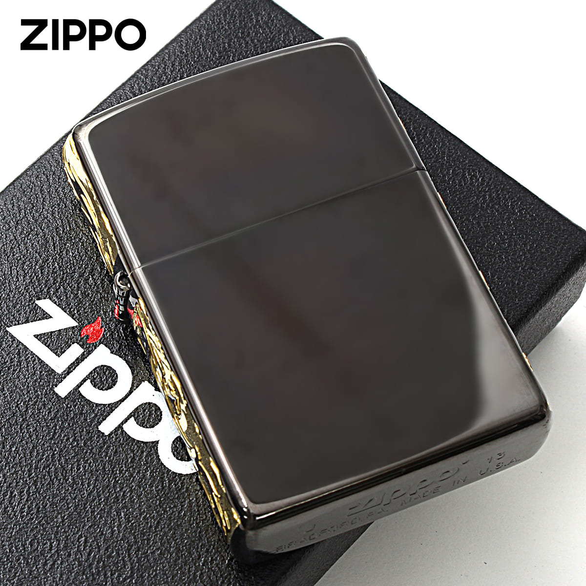 高級感と気品を感じさせる『サイドラインアップ』ZIPPO。両サイドからトップにかけて2匹にドラゴンが力強くデザインされています。男性へのプレゼントへ最適です。 ケース形状：レギュラー・ケース 加工表面処理：ブラックニッケルメッキ｜エッチング...
