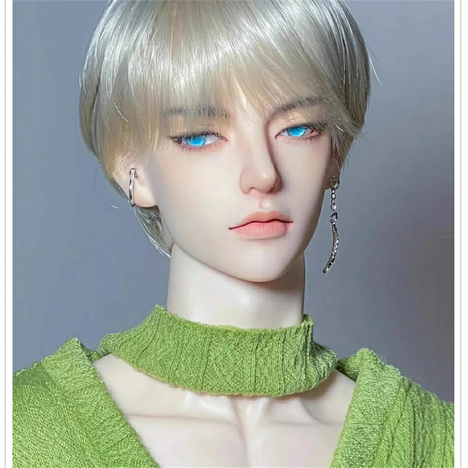 セット内容：本体のみ（メイク付き）、、服装、髪等無し この韓国風の大好評1/3ドールは、高品質なBJDドールとして人気を集めています。 球体関節を持つこの人形は、リアルなポージングが可能で、細部にまでこだわったデザインが特徴です。 男の子の...
