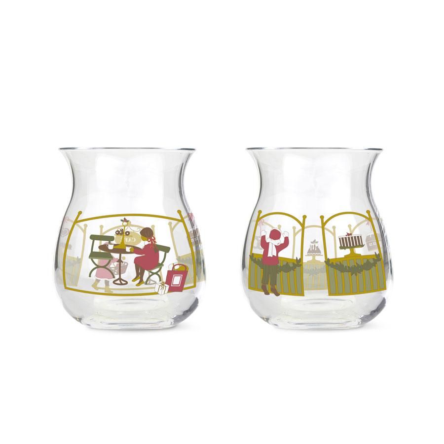 Jette Frölich（イエッテ・フローリッヒ）が手がけるホルムガードのクリスマス コレクションが今年も新たな絵柄で登場しました。 毎年クリスマスに向けて発売されるイヤーズコレクションで、2023年はデンマークの伝統的なベーカ...