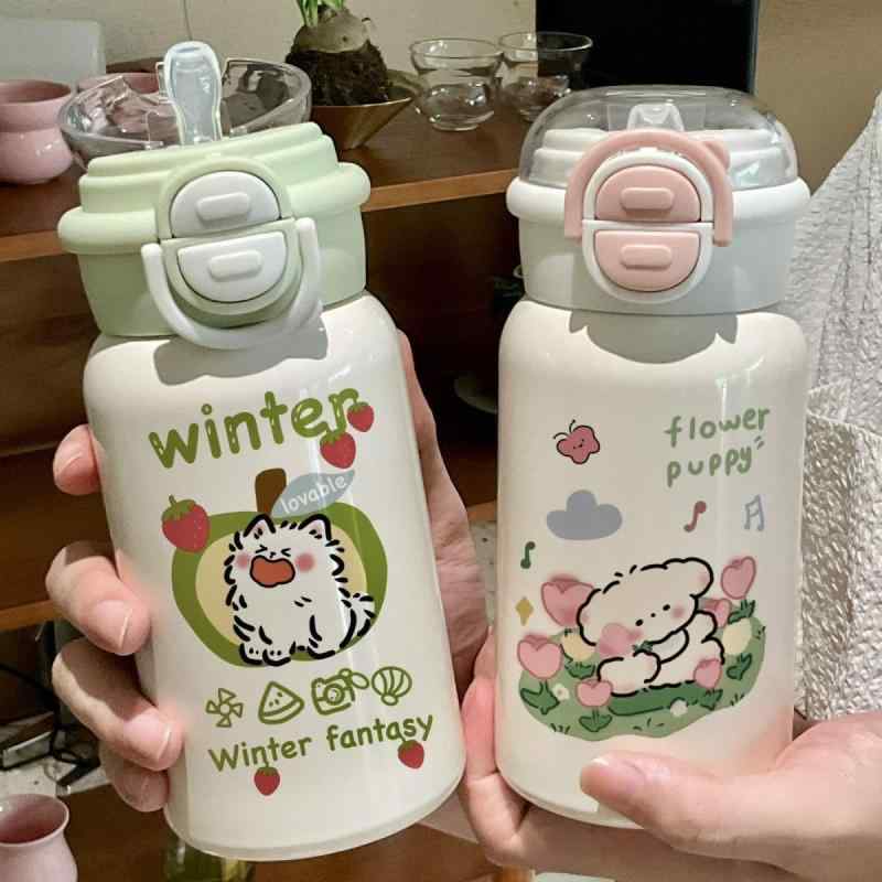 ・容量: 500ml・保温時間: 0-6時間・カラー展開: アップルスモールドッグ、ストロベリースモールドッグ、チューリップスモールドッグ、ブロウウィンドスモールドッグ・機能: 加厚、家用、ポータブル、保温、弾力性