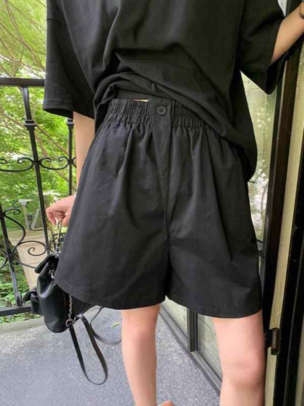 ・カテゴリ: ショートパンツ・スタイル: 休闲风、日韩休闲、舒适休闲・主な素材: 涤纶95%以上・腰型: 高腰・厚み: 薄・形状: 基本款・伸縮性: 無弾・装飾: 口袋・カラー展開: 赤、黒、卡其色、深棕色、粉色、白・サイズ展開: S、M、...