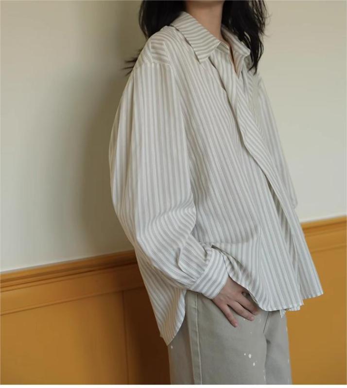 ・カテゴリ: シャツ・スタイル: 韓国風カジュアル・主な素材: ポリエステル30-50%、綿30-50%・袖丈: 長袖・柄: 3D効果・版型: ルーズフィット・ネックライン: ポロカラー・袖型: 標準袖・サイズ展開: S、M、L、XL