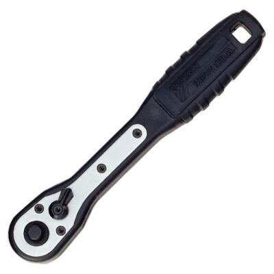 ◆材質:クロムバナジウム鋼◆差込角:3/8"(9.5mm)◆送り角度:8° 44歯ギア◆全長:202mm◆重量:250g＊記載の商品画像はイメージ（代表画像）ですので画像だけの情報のみでご購入はお控え頂き、必ず記載内容をご確認下さい。