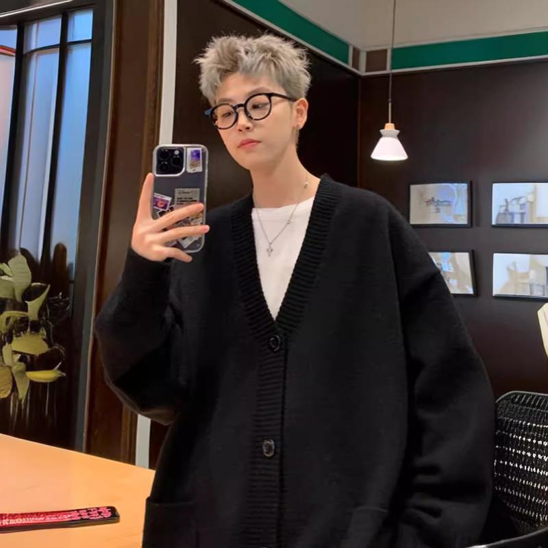 カーディガン メンズ ニット カーディガン 秋冬 Vネック 無地 長袖 ポリエステル ゆったり リラックス リラックスフィット カジュアル 普段使い トップス 羽織り 部屋着 ブラウン ブラック グレー グリーン・カテゴリ: ニットカーディ...