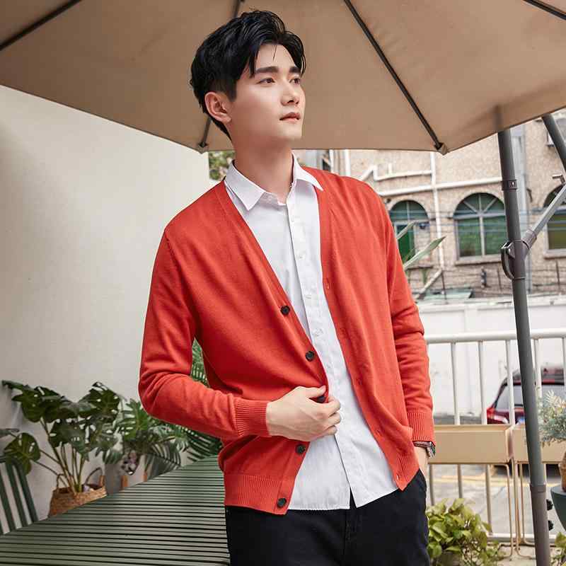カーディガン メンズ 男性用 ニット トップス 韓国 カジュアル Vネック スリムフィット 長袖 無地 コットンブレンド スタイリッシュ 全7色・カテゴリ: ニットカーディガン・スタイル: 韓国・シルエット: スリム・ネックライン: Vネッ...