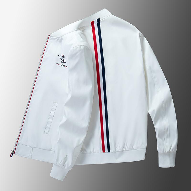 ジャケット メンズ 薄手 刺繡入り スタンドカラー ライトアウター スタイリッシュ カジュアル ポリエステル 秋 ブラック系 ホワイト系・カテゴリ: ジャケット・・対象年齢: 18-24歳・襟の形: 立ち襟・フィット: スリム・前立て: ジ...