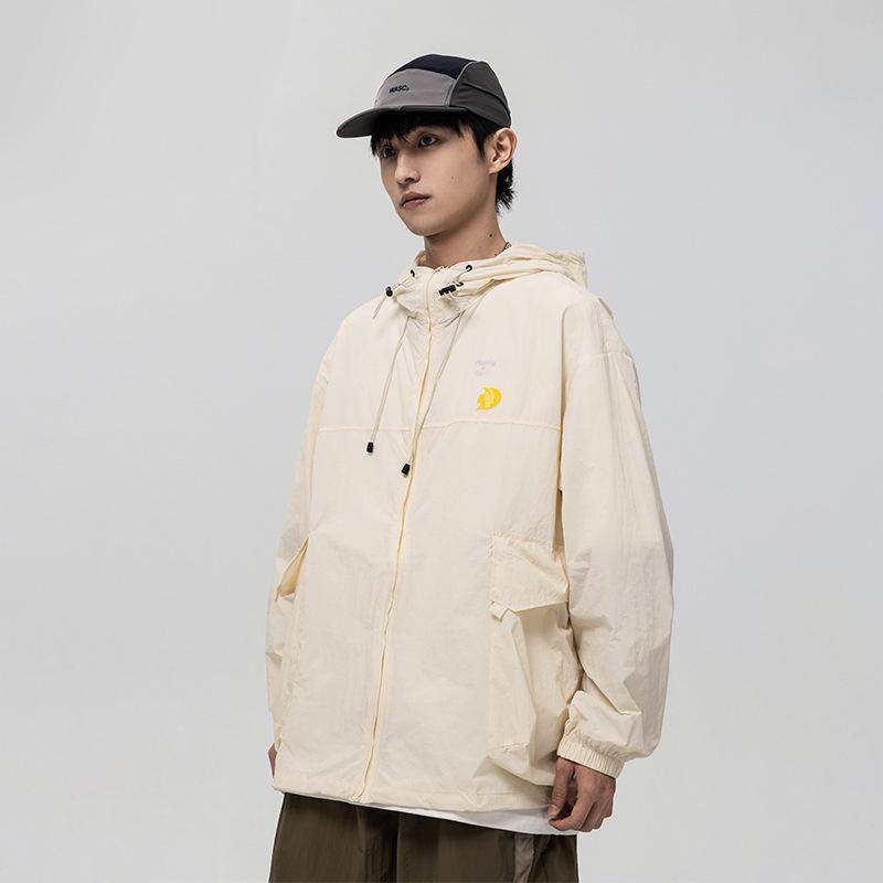 2個セットジャケット 男性用 薄手 アウトドア 撥水 防風 フード付き ナイロン ブルゾン 春夏 グリーン ベージュ系・厚さ: 薄手・カテゴリ: ジャケット・フード: 有り・対象年齢: 若者・フィット: ゆったり・素材: ナイロン95%・カ...