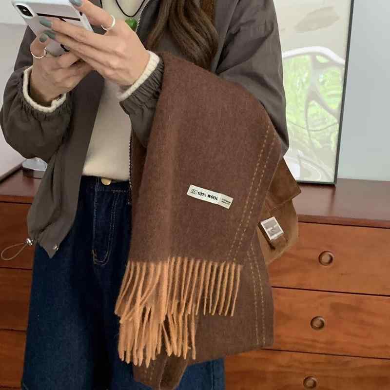 マフラー レディース メンズ 秋冬 ストライプ柄 ウール 保温 ショール 襟巻き 黒グレー 焦糖色 豆緑 オレンジ オリーブ色 咖棕色 あったか 防寒 ストール ひざ掛け・編み方: 経編・流行の要素: フリンジ・機能: 保温・スタイル: ビ...