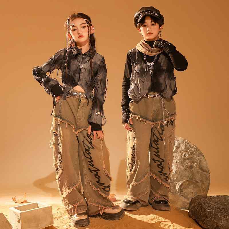 ダンス衣装 子供用 ストリートダンス ヒップホップ ダンスウェア 演出服 セットアップ ポリエステル デニムパンツ ジレ トップス 長袖Tシャツ グレー ブラック 黒 秋 中大童 男の子 女の子・商品カテゴリ: 子供用パフォーマンスウェア/...