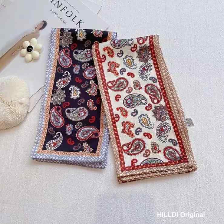 スカーフ 男性用 調 ストール ネッカチーフ バッグ飾り ブラック ホワイト 春夏 秋冬・性別: 男・素材: ・シーズン: 春.夏.秋.冬・スタイル: 日韓・柄: カートゥーン・カラー: ブラック.ホワイト