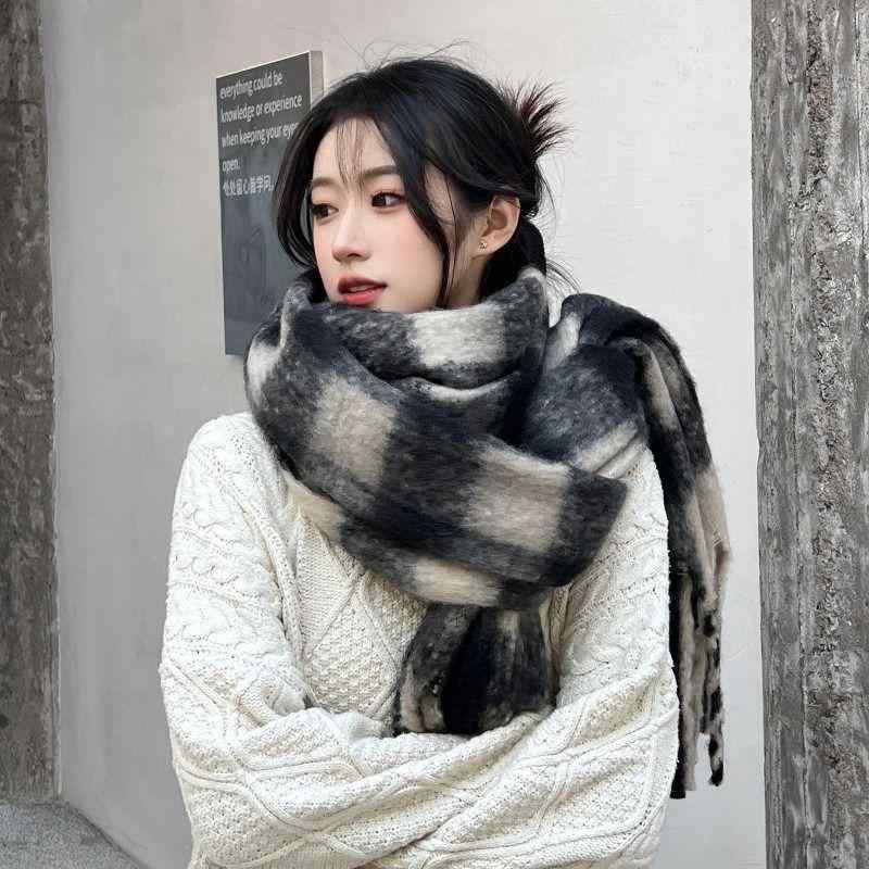 2個セットマフラー レディース 秋冬 韓国 格子柄 厚手 学生 カップル ストール メンズ 仿羊绒 襟巻き 防寒 ピンク系 ブルー系 ブラック系・編み方: 横編み・流行の要素: 花柄・機能: 保温・スタイル: スイート.ガーリー・素材: ポ...