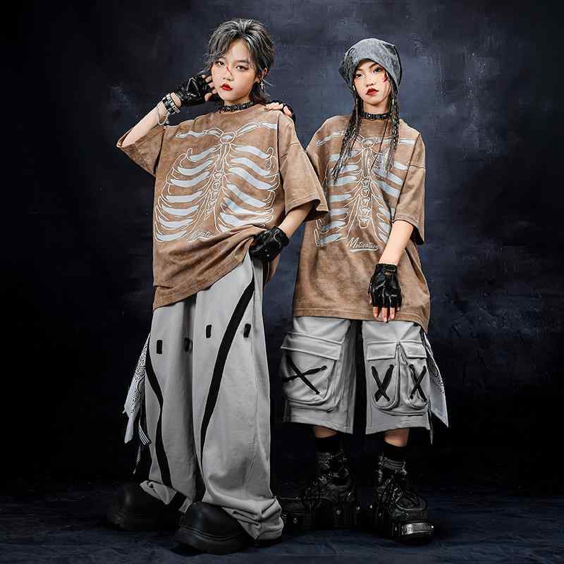 子供服 セットアップ 男の子 女の子 ストリート ダンス 衣装 半袖 トップス 長ズボン 短パン ハーフパンツ 上下セット 綿 カジュアル 普段着 レッスン着・商品カテゴリ: 子供用パフォーマンスウェア/ダンスウェア・対象: 男女兼用・スタ...