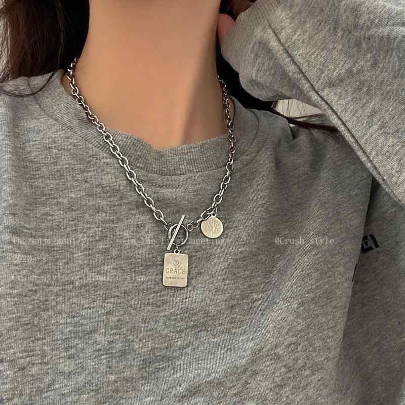 ネックレス レディース メンズ チタン鋼 コイン ペンダント 十字チェーン アクセサリー 男女兼用・項目名: 素材・値: チタン鋼・項目名: 処理・値: 手工・項目名: 造型・値: 文字・数字・アルファベット・項目名: チェーンスタイル・値...