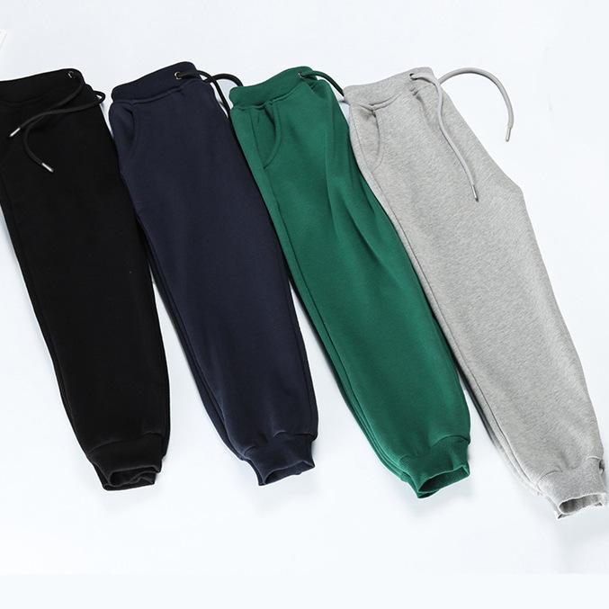 子供服 パンツ スクールパンツ 裏起毛 裾絞り ジャージ ズボン 小学生 中学生 男の子 女の子 男女兼用 グレー ダークグレー ネイビー ブラック あったか 秋冬・スタイル: スポーツ・素材: 綿・対象: 男女兼用・パンツ丈: ロングパン...