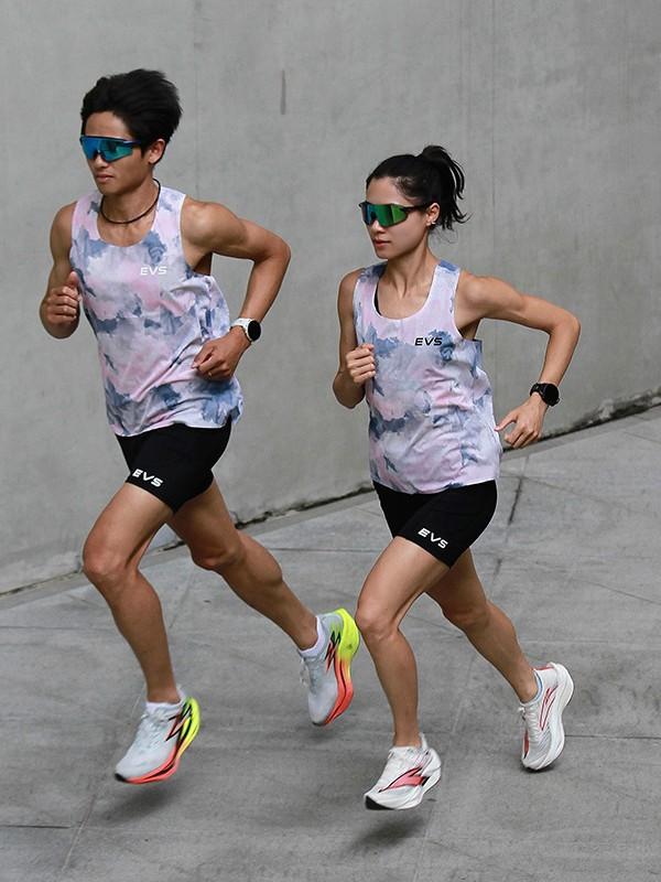 ショートパンツ メンズ 男性用 ランニング トレーニング スポーツ 短パン ハーフパンツ ジム フィットネス 吸湿速乾 通気性 ブラック 春夏秋冬・パンツ丈: 短パン・誤差範囲: 2cm・対象: 男女兼用・対象年齢: 成年・スタイル: タイ...