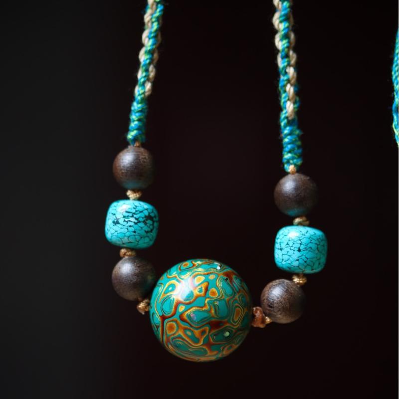 ネックレス メンズ レディース カリマンタン沈香 奇楠 沈水 レトロ エスニック DIY ペンダント アクセサリー 木製 緑松石 ジェイド 祥雲 文芸復古・素材: 木・処理: 手工編・スタイル: レトロ.文芸復古・チェーン・カラー: カリマ...