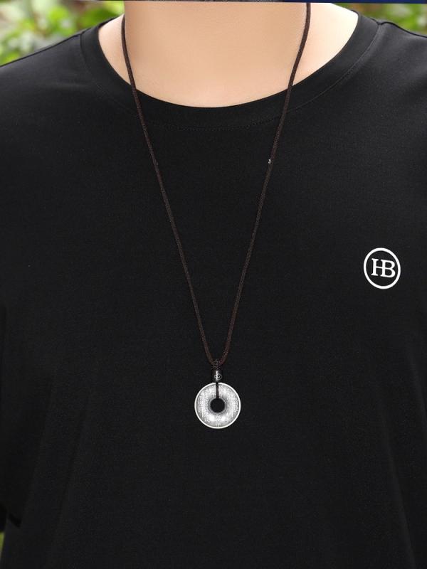 ペンダント メンズ 平安御守 幾何学模様 キーホルダー 乾坤八卦 エスニック アジアン テイスト ネックレス 縁起物 ラッキーアイテム・素材: 銅・スタイル: レトロ・対象: 男女兼用・デザイン: 幾何学型・仕上げ: 電気メッキ・用途: 結...