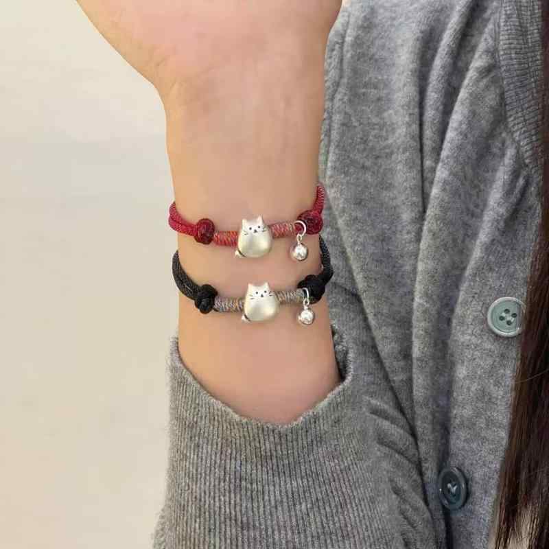 ブレスレット 男女兼用 招き猫 赤紐 黒紐 手編み ラッキーアイテムitem: 種類value: ブレスレット item: 素材value: 赤紐 item: スタイルvalue: シンプル item: 流行要素value: 国潮 item...