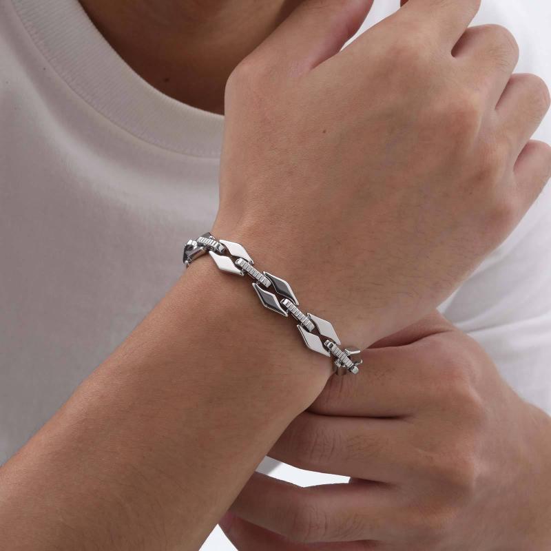 ブレスレット メンズ 男性用 ステンレス スチール シルバーカラー スタイリッシュ 普段使い