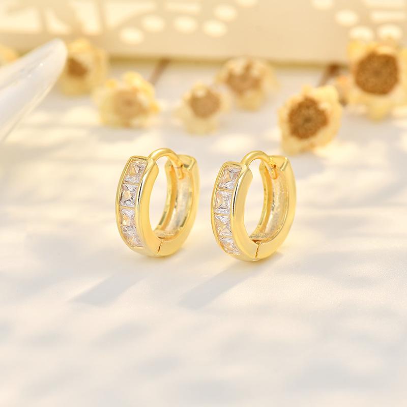 ・スタイル: OL・造型: U形・製品カテゴリ: 耳飾・色: 黄ゴールド, 白ゴールド・流行要素: 円形・対象: 男女兼用