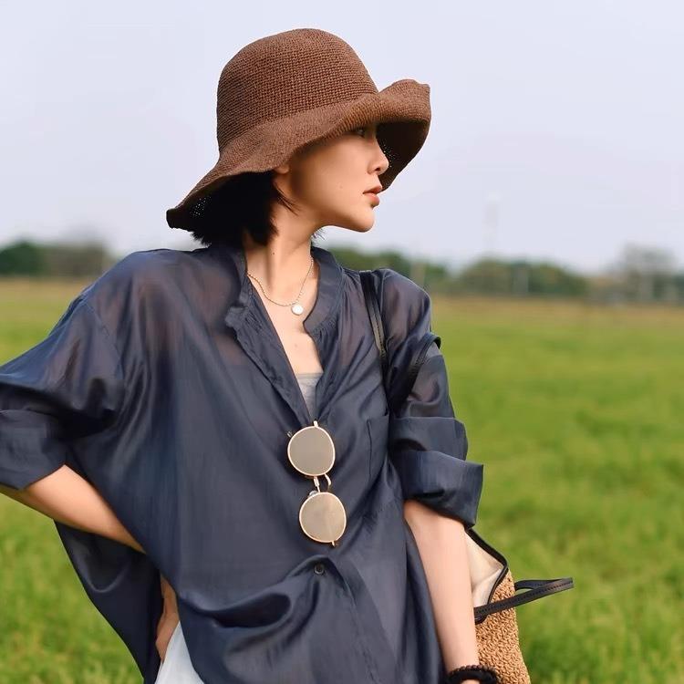 麦わら帽子 レディース 日焼け防止 つば広 折りたたみ 紫外線対策 ストローハット 帽子 手編み おしゃれ かわいい 漁夫帽 黒 ベージュ カーキ ブラウン・カテゴリ: 大沿帽・帽顶款式: 圆顶・帽檐款式: 超大檐・カラー: ブラック.米色...