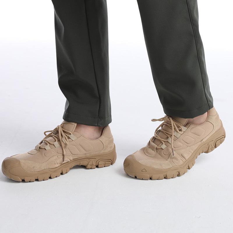 1[ "・機能: 防水, 保温, 耐摩耗, 防風, 静電気防止", "・生地: ポリエステル", "・柄: 無地", "・適用対象: 中性", "・素...