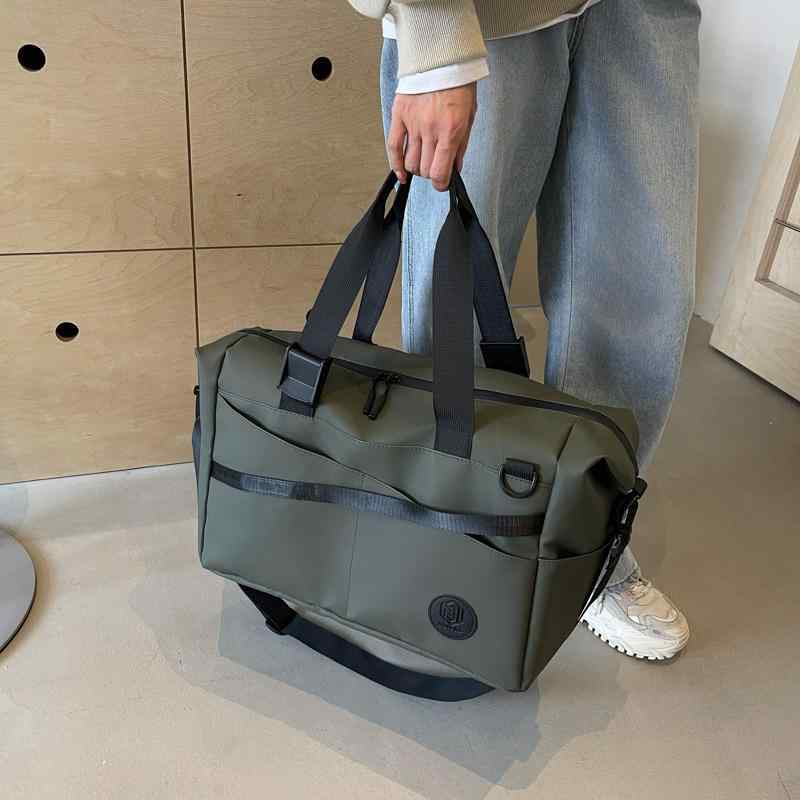 ・容量: 20～35L・素材: 布・機能: 耐摩耗性.収納可能・適用性別: 中性/男女兼用・裏地: ポリエステル・柄: 無地・スタイル: 都市シンプル・流行要素: ステッチ・カラー: ブラック.ダークグレー.グレー.グリーン.カーキ・サイズ...