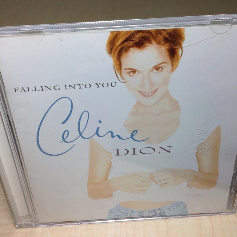 FALLING INTO YOU【 ご注文確定のタイミングについて 】 商品は他サイトでも販売しているため、在庫反映にタイムラグが生じる場合がございます。入れ違いで完売となった際は、速やかにメールでご連絡の上、キャンセルのお手続きをさせてい...