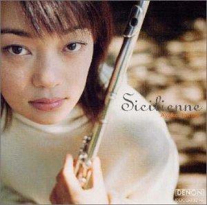 シシリエンヌ フルート名曲集～高木綾子デビュー【 ご注文確定のタイミングについて 】 商品は他サイトでも販売しているため、在庫反映にタイムラグが生じる場合がございます。入れ違いで完売となった際は、速やかにメールでご連絡の上、キャンセルのお手...