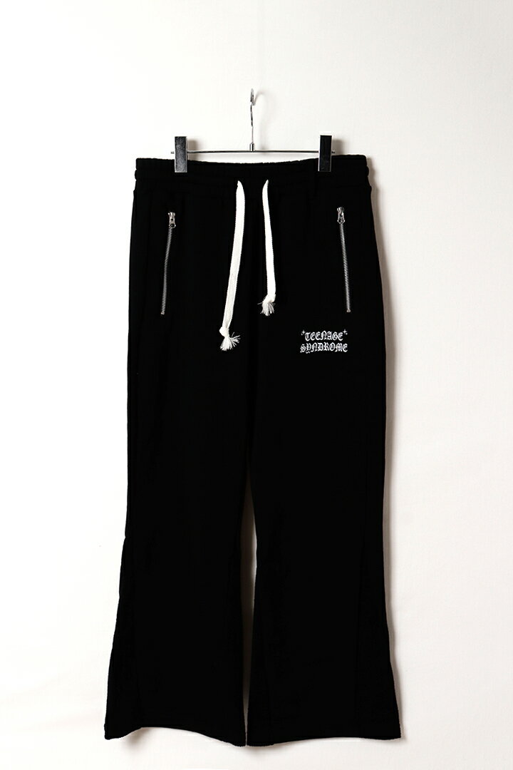 メーカー希望小売価格はメーカー商品タグに基づいて掲載していますAUI NITE アウィナイト Logo sweat flare pants ■ブランド AUI NITE アウィナイト ■特徴 ■サイズ 1（） 2（ウエスト80cm~／股上3...