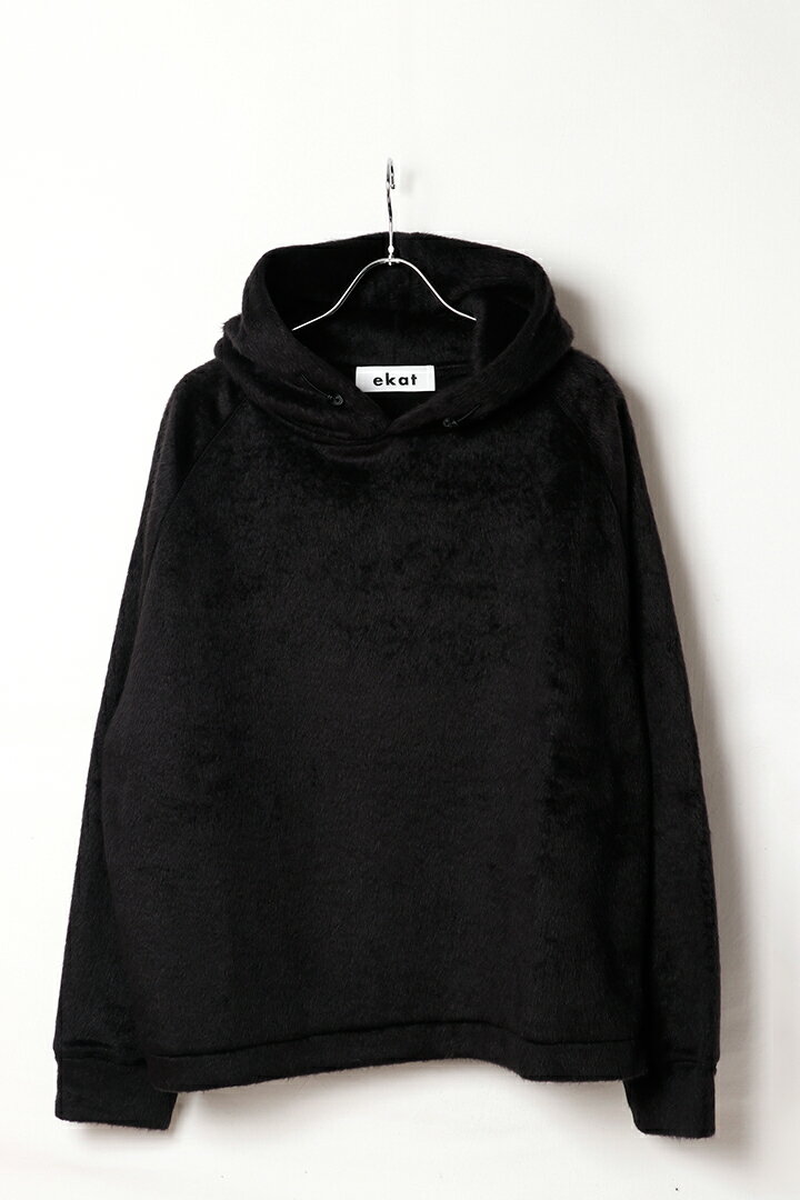 メーカー希望小売価格はメーカー商品タグに基づいて掲載していますekat エカット(UNISEX) SHAGGY HOODIE ■ブランド ekat エカット(UNISEX) ■特徴 ■サイズ 2（身頃：67cm 着丈：65cm 裄丈：92c...