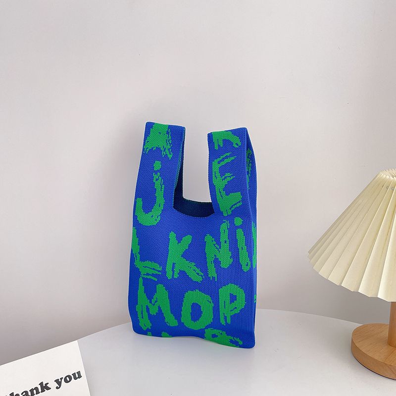 サイズ ミニバック サイズについての説明 20*32*10cm※サイズ表の実寸法は商品によって1-3cm程度の誤差がある場合がございます。 素材 ポリエステル 色 カラー1 カラー2 カラー3 カラー4 カラー5 カラー6 カラー7 備考 ...