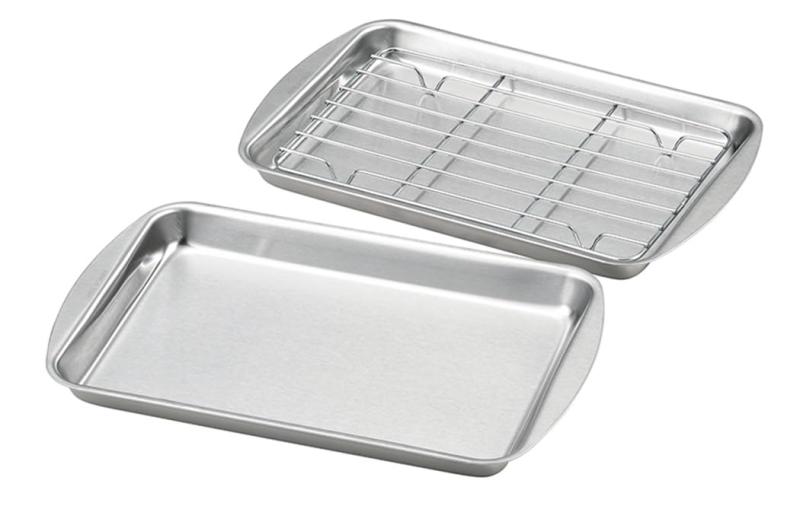 ヒロショウ クッキングトレー 2枚セット(アミ1枚付) CT-02本体サイズ:24.3×15.7×1.9cm 商品重量:333g材質:ステンレス(トレー）(日本),スチールクロムメッキ(アミ)セット内容：トレー×2枚、アミ×1枚