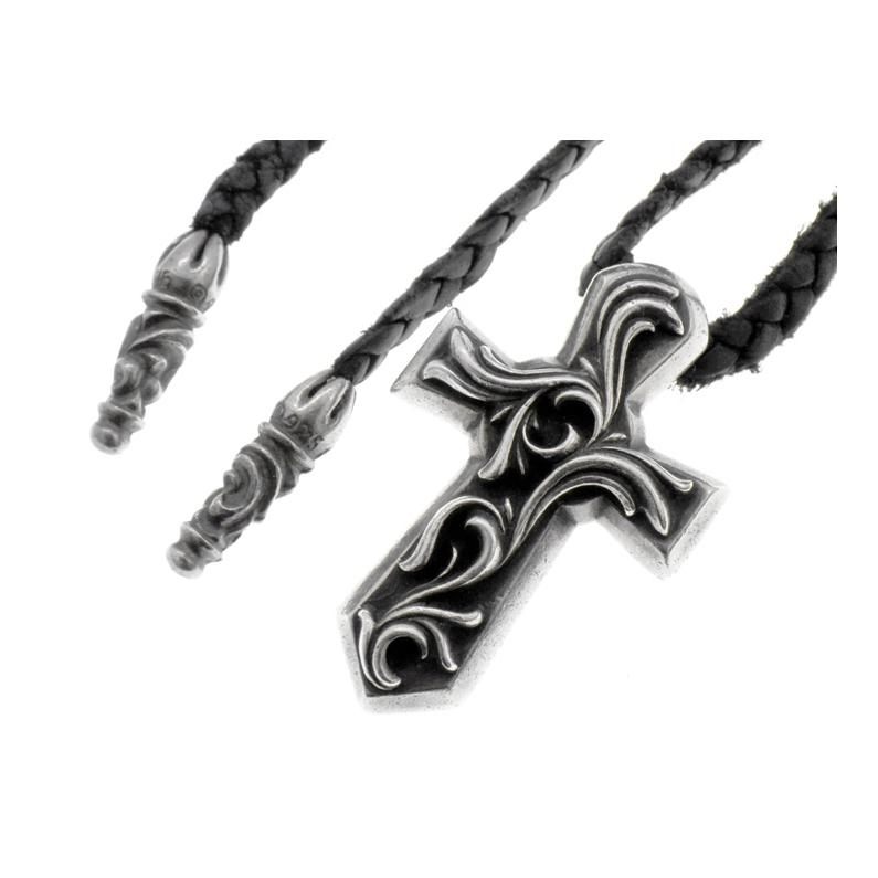 商品情報 サイズ表記 SMALL 状態ランク 7/10 状態ランク表 採寸 縦：4.1cm 横：2.6cm チェーン全長：101.5cm 重さ：38.1g ※平置で計測。多少の誤差はご容赦ください。 状態コメント 小傷有り。その他目立った傷...