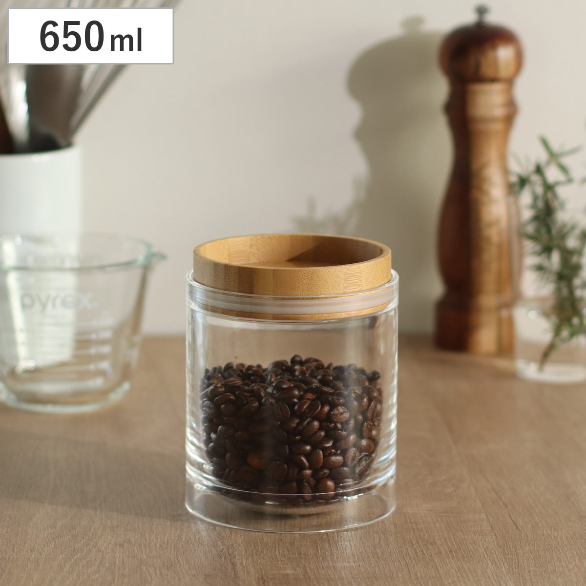 サイズ約 高さ13.2（cm）直径：約 10.7（cm）容量約 650ml内容量1個材質メタクリル樹脂、竹集成材、シリコーン樹脂生産国中国製パーツ別耐熱温度本体：80度蓋：70度パッキン・弁：120度耐冷温度-20度食器洗い乾燥機使用不可電...