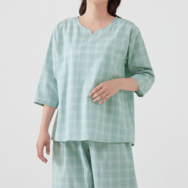 ◆　製品説明　◆ ・綿100%でさらっと気持ちいい♪ ・お家でくつろぐ時も便利です。 ・トップスは裾広がりのAライン仕様 ・衿前スリット仕様。 ・ウエスト総ゴム仕様。 ・ウエストゴム交換口付 ・パンツはゆとりのあるストレートシルエット。 ・...