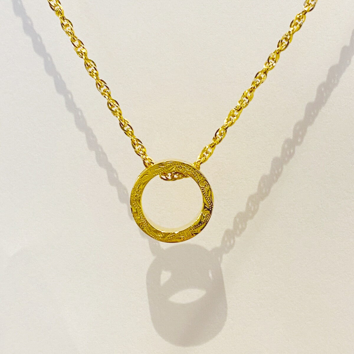 【サージカルステンレス316L】　サークルネックレス　ハワイアンジュエリー　ハワジュ　ゴールド　メンズ　レディース　ペンダント　ネックレス　ハワイ サージカルステンレス316L サークルネックレス ハワイアンジュエリー ハワジュ ゴールド ...